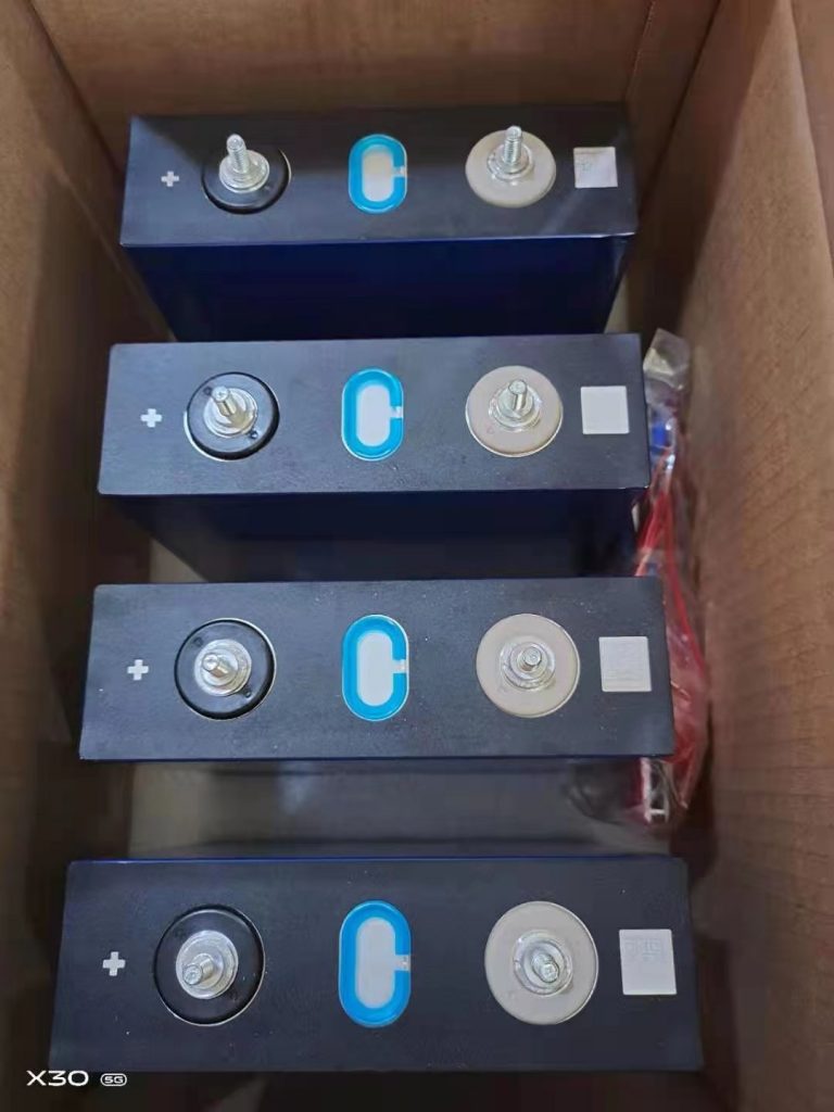 Grade A 3.2V 302Ah Lifepo4 Batteries with QR Code DIY
